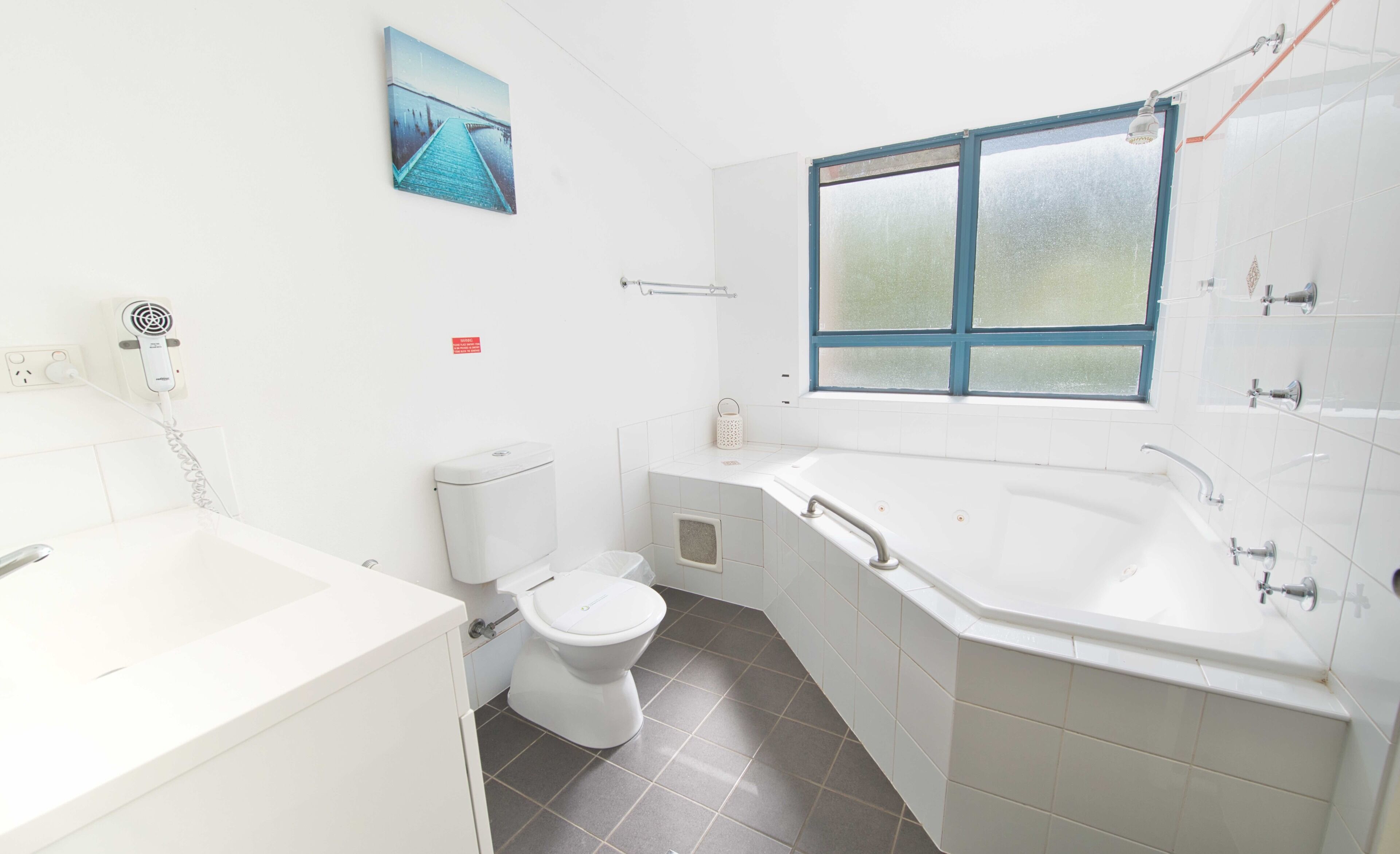 Casa geminada standard | Banheiro | Secador de cabelo, toalhas de banho