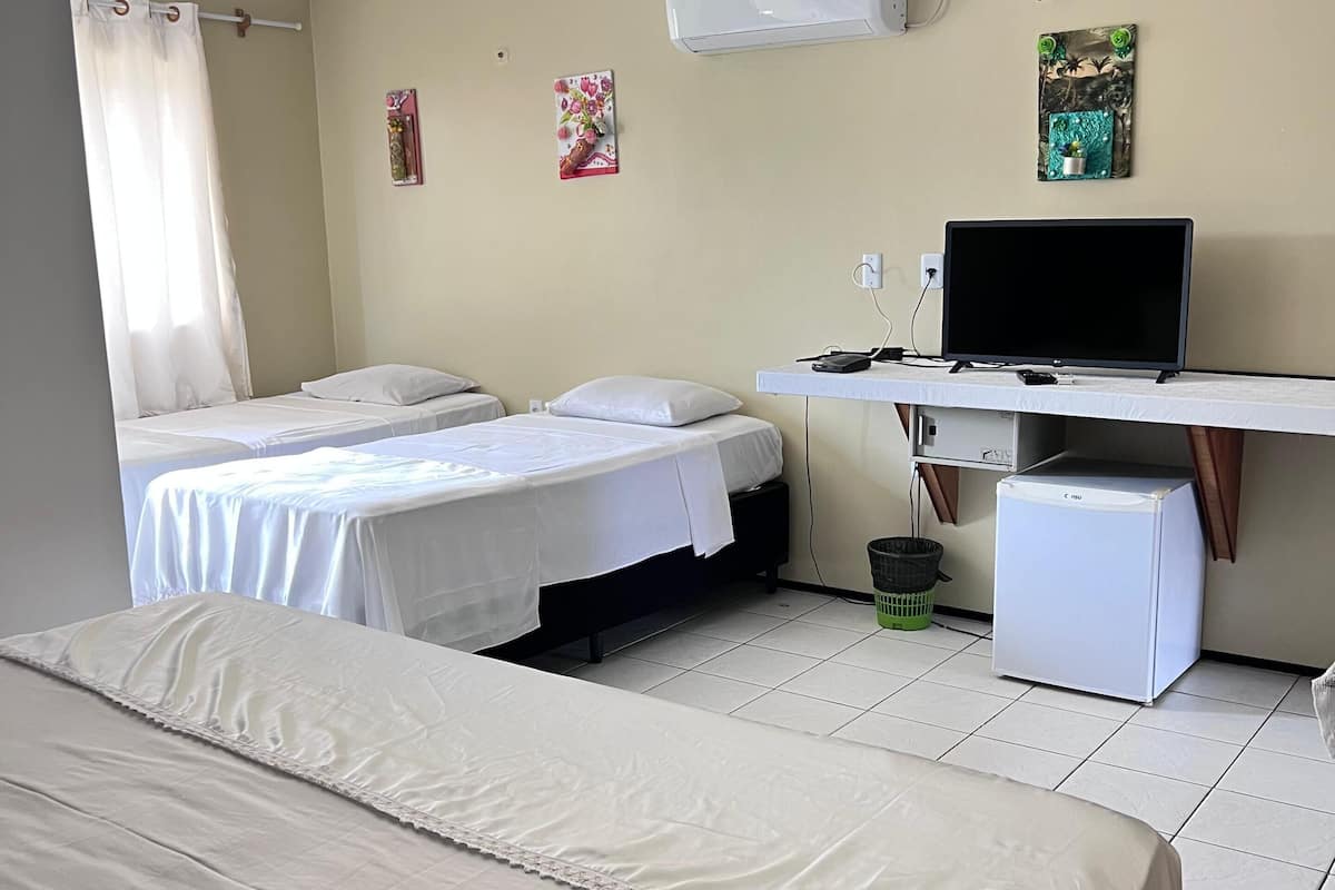 Cofre no quarto, ferro/tábua de engomar, Wi-fi grátis