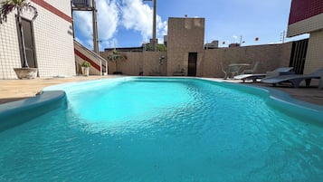 Piscina externa