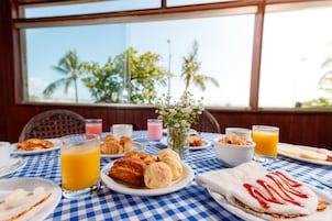 Pequeno-almoço tipo buffet diário incluído