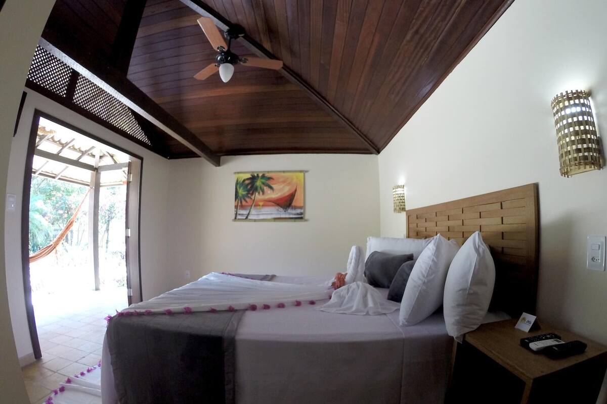 Camas de colchão viscoelástico, minibar, ferro/tábua de engomar 