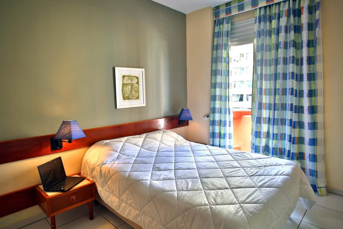 1 quarto, frigobar, cofres nos quartos, Wi-Fi de cortesia