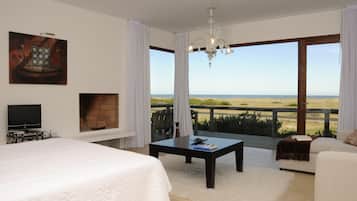 Quarto superior, vista para o mar | Vista para praia/oceano