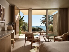 Deluxe Beachfront View Suite with Heated Mini Pool | 1 quarto, lençóis de algodão egípcio, roupa de alta qualidade 