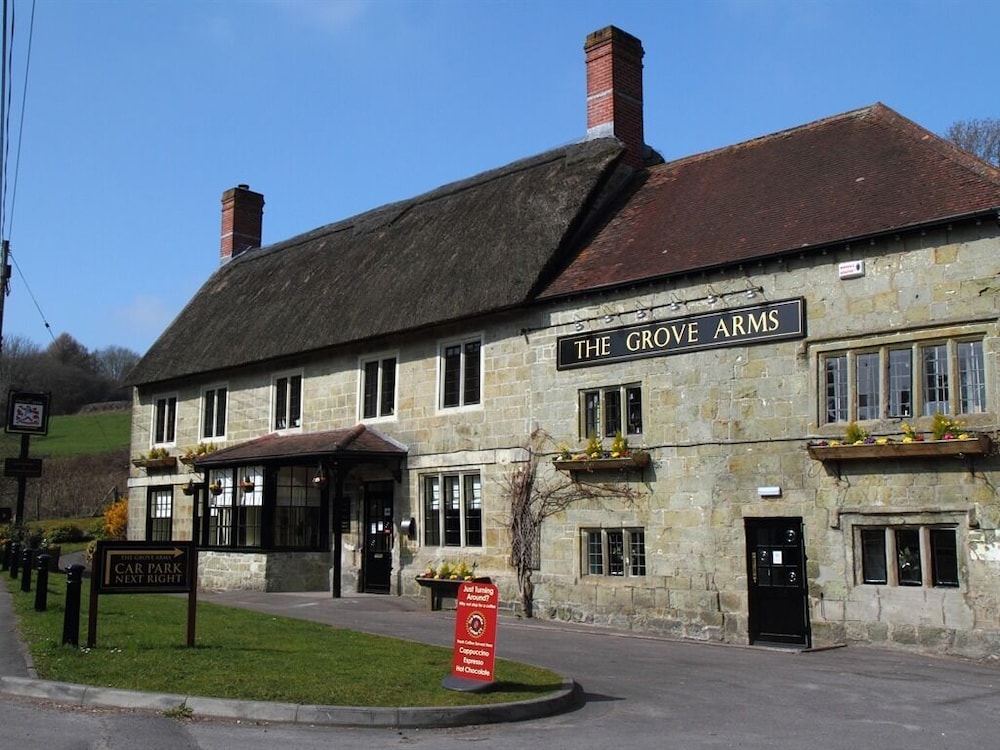 The Grove Arms - Wiltshire