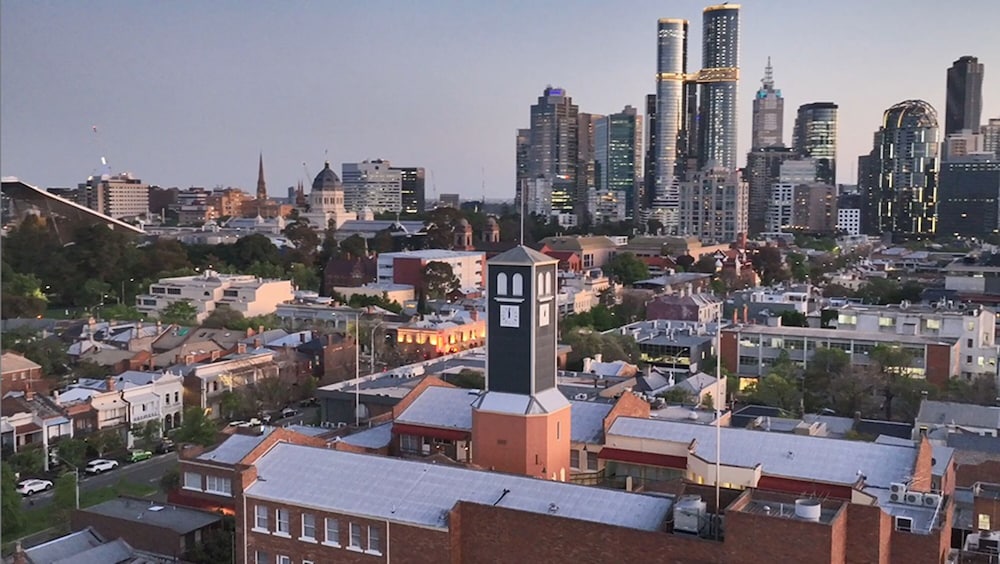 2 Bedroom Standard - Queen & Twin Beds - Melbourne