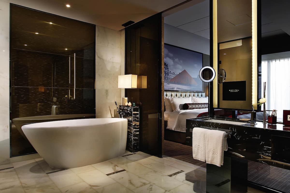 1 quarto, roupas de cama premium, edredons de pluma, frigobar