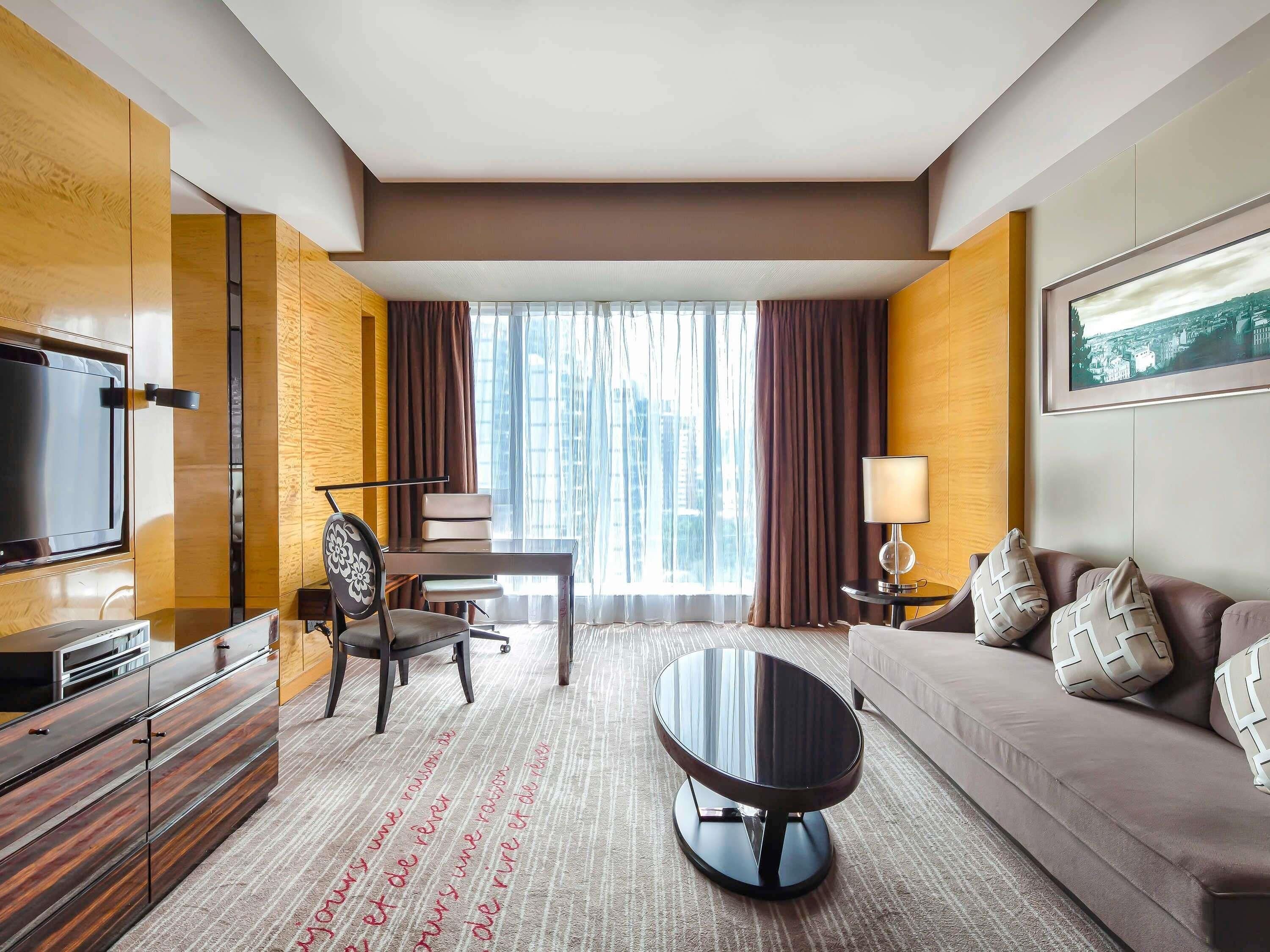 Suite Júnior, 1 cama king-size | 1 quarto, roupa de alta qualidade, edredões de penas, minibar 