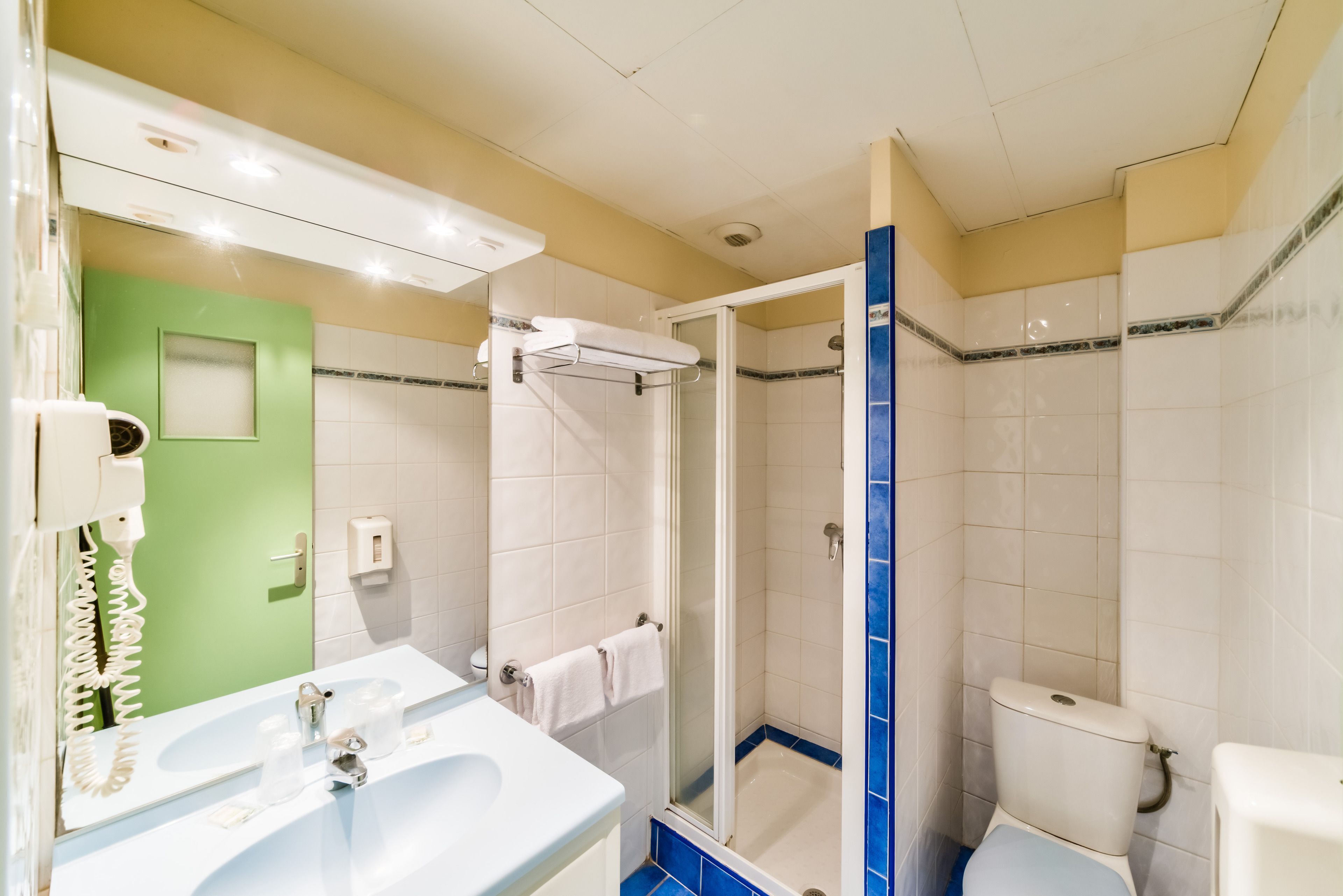 Casa de banho | Um secador de cabelo, toalhas fornecidas 