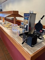 Café da manhã com buffet grátis nos fins de semana