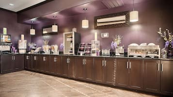 Café da manhã continental grátis todos os dias