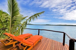 Villa Deluxe (Waterfront) | Vista para a água