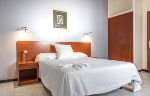 Quarto casal | Ferros/tábuas de passar roupa, Wi-Fi de cortesia