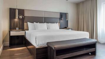 Quarto, 1 cama king-size, não fumadores | Roupa de alta qualidade, camas de colchão Select Comfort