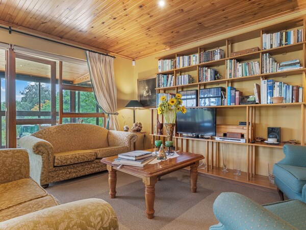 Pumula Lodge Guesthouse Knysna - Knysna