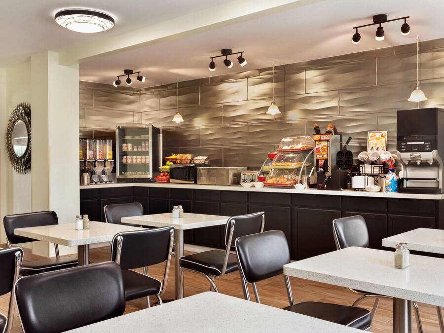 Pequeno-almoço continental diário incluído