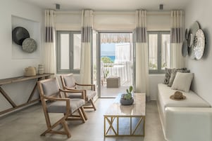 Vila premium, piscina particular | Área de estar | TV de plasma 35 polegadas com canais digitais, TV, filmes pagos