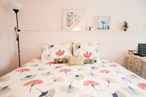 Quarto casal ou duplo design | Individualmente decorados, individualmente mobiliados, escrivaninha