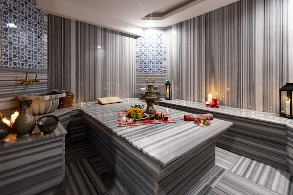 Salas para tratamentos a dois, sauna seca, sauna a vapor