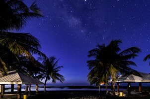 Fachada do alojamento (tarde/noite)