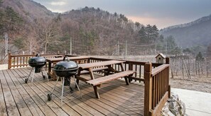 Área para churrascos e piqueniques