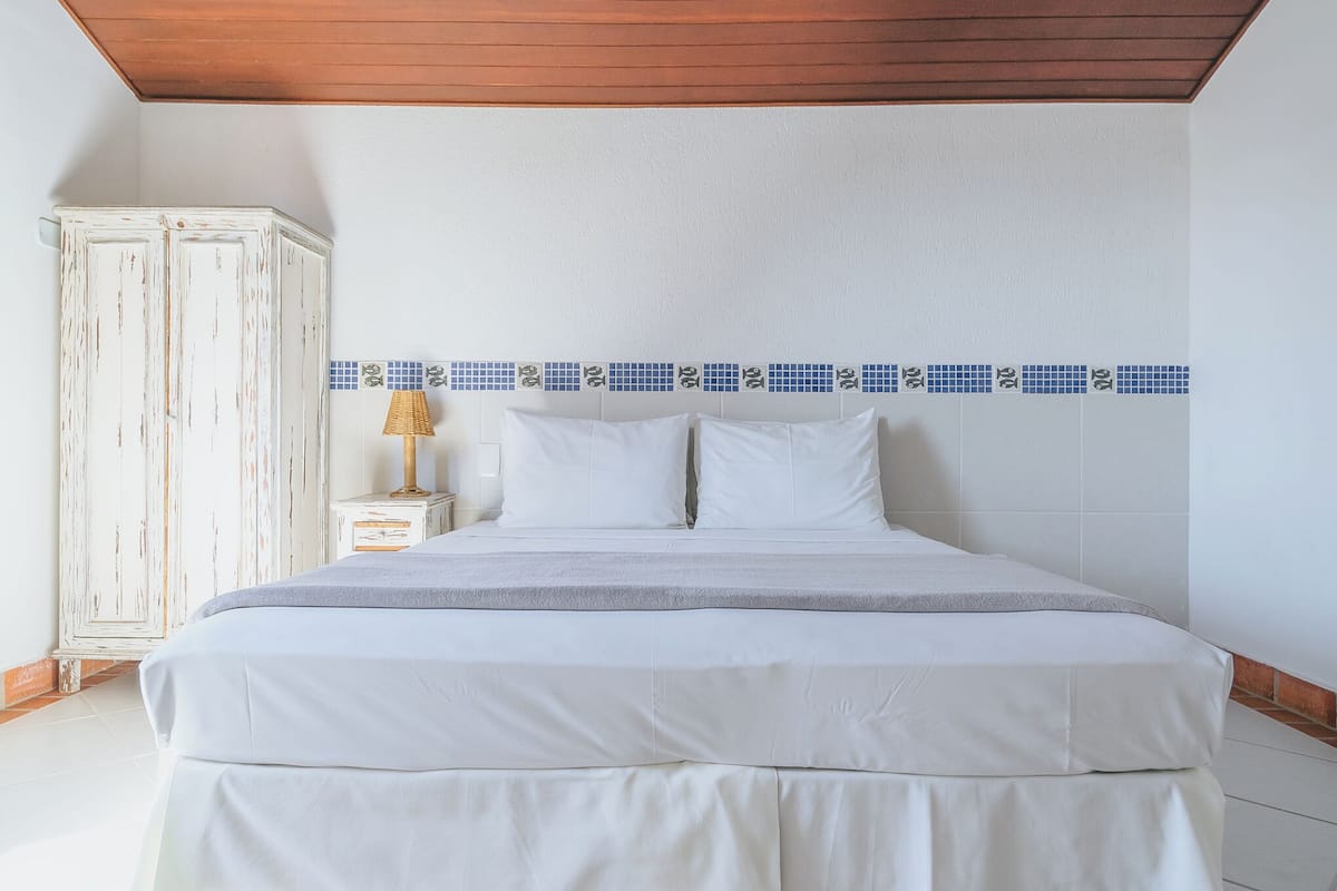 Quarto casal standard | Frigobar, berços grátis, Wi-Fi de cortesia, roupa de cama
