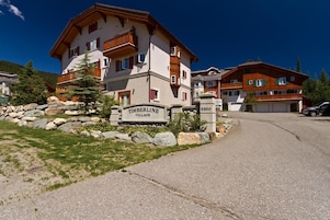 Casa geminada, 2 quartos | Fachada