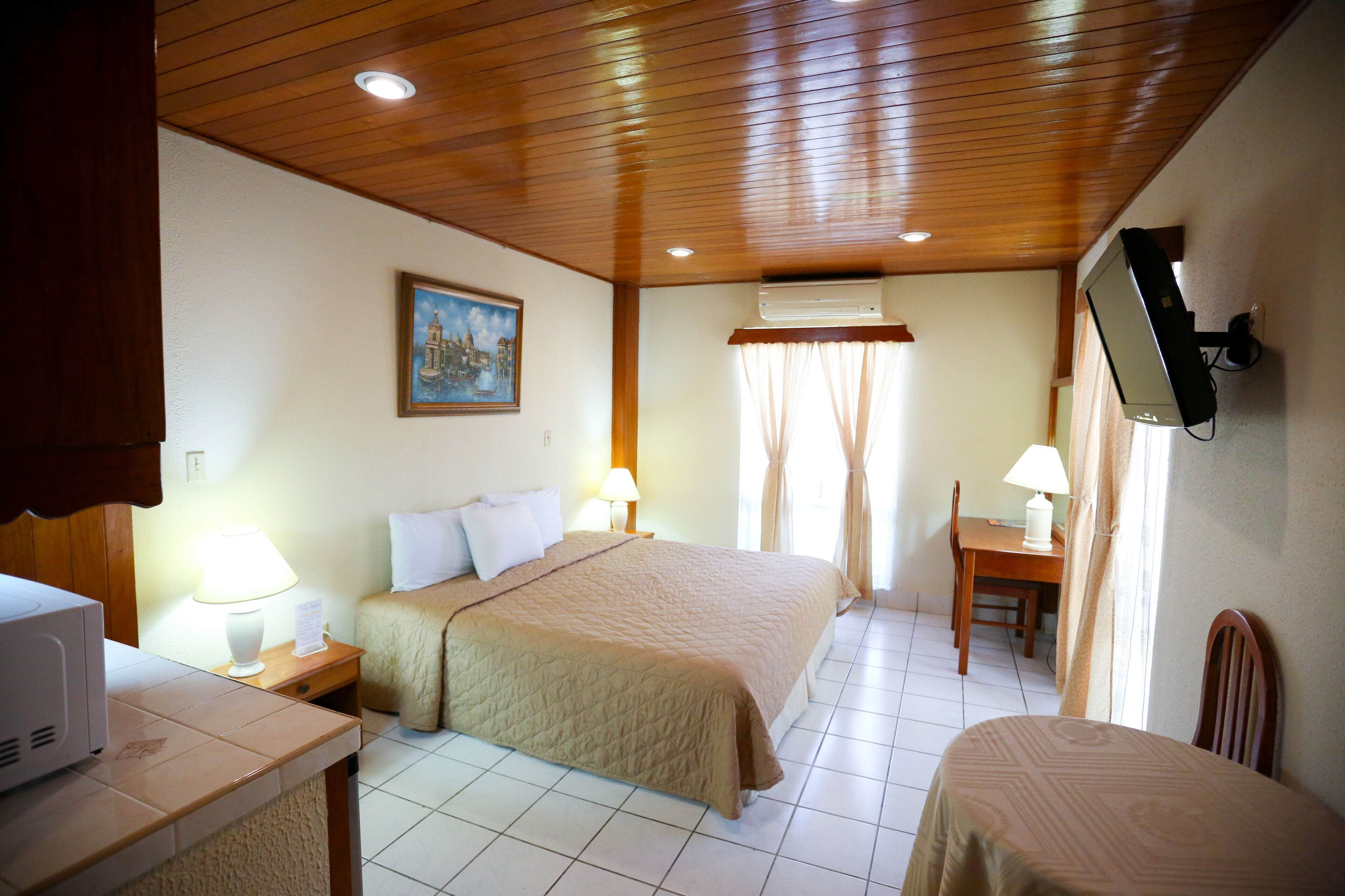 Quarto solteiro standard, para não fumantes | Wi-Fi de cortesia, roupa de cama