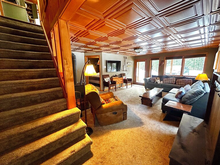 Loose Moose/ Hot Tub • Near Gore & Lake/ 4 Season - 애더런댁