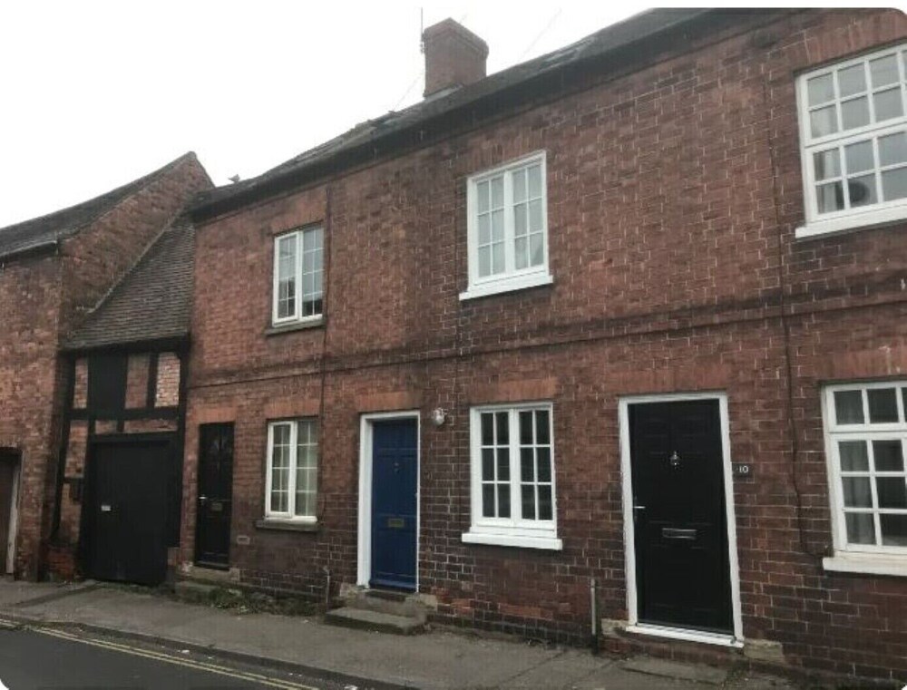 Bright & Fresh, 3 Storey Market Town House, Newent - Forest of Dean