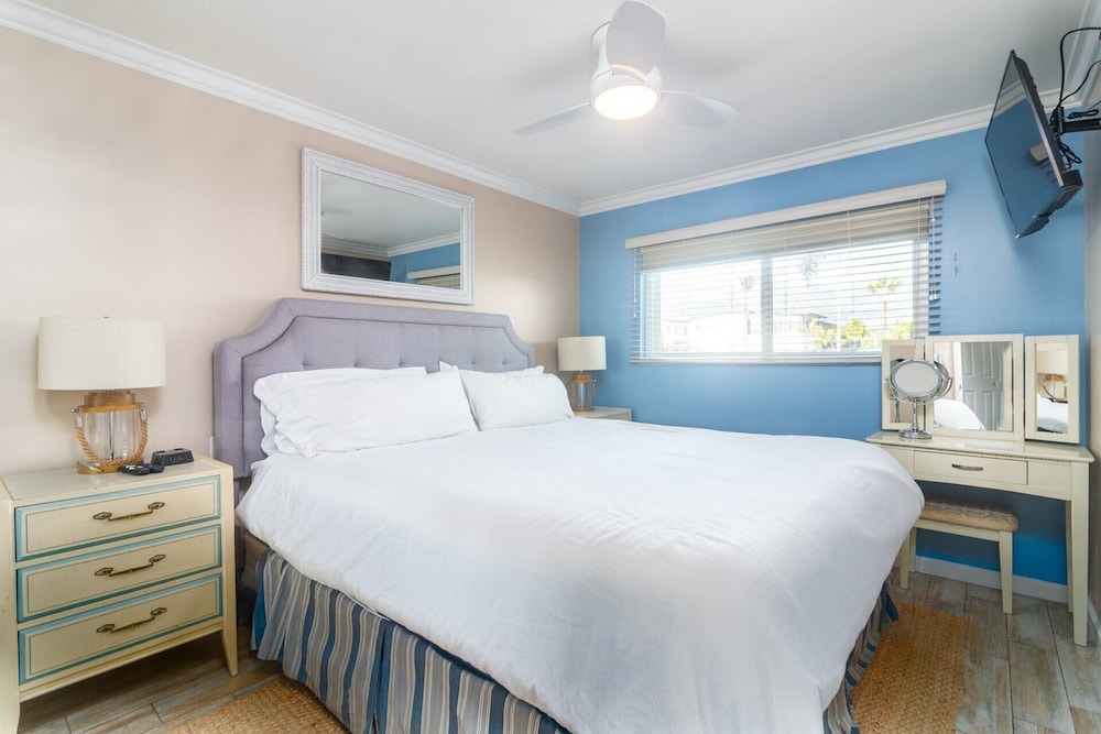 Nouveau à Vrbo Beach Front Condo, Parking Fermé, Ascenseur - Carpinteria, CA
