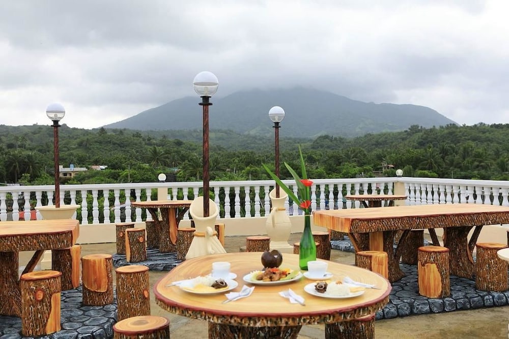 Baletin Hometel Batanes - Basco