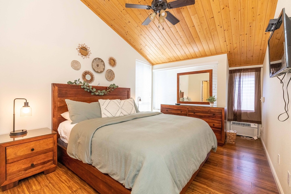 Hale Kamaole 311 Third Floor Condo, Easy Access To Best Beach On Maui! - Maui, HI