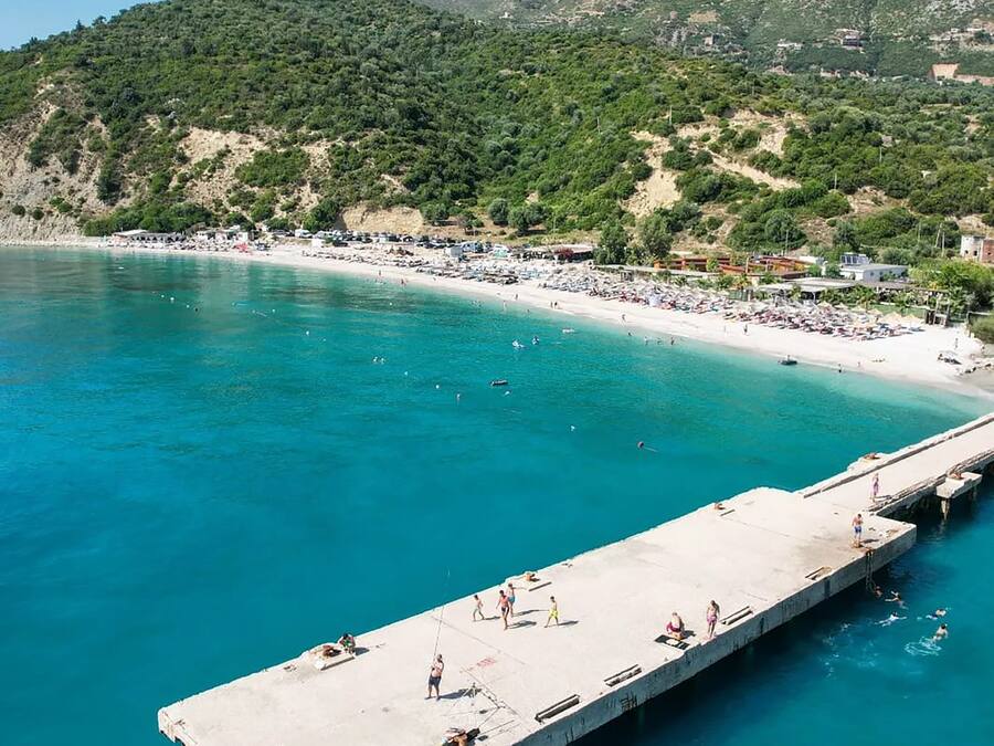 Vista para praia/oceano