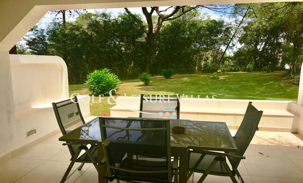 Ground Floor Apartment With Communal Pool Walking Distance To Vale Do Lobo Beach - Almancil