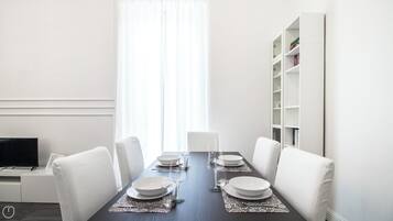 Apartamento (2 Bedrooms) | Parte interna