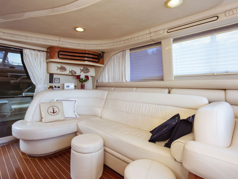 Alquiler De Yates De Lujo Con Capacidad Para 6 Personas En Göcek, Fethiye | Www. Yachttogo. Com - Göcek