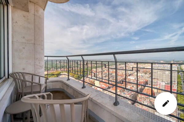 Selton Plaza De España Apartamento De Lujo Con Vistas Impresionantes - Madrid