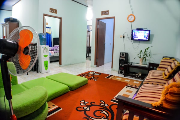 Homestay Sembiring Puncak - Cisarua