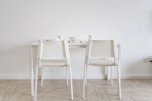 Apartamento Clássico | Refeições no quarto