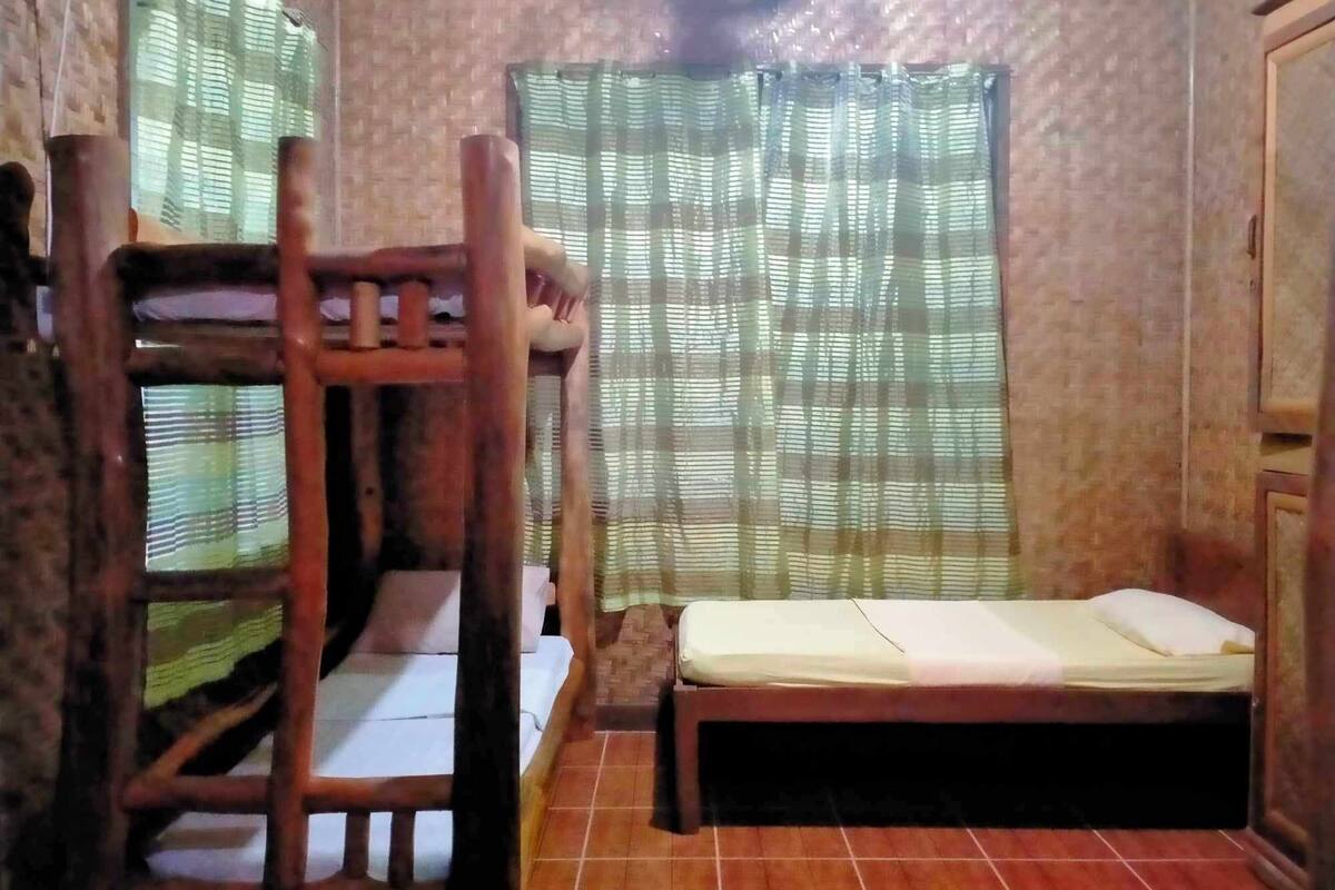 Dormitório Partilhado Comfort, 1 quarto, não fumadores, junto à praia | Roupa de cama fornecida