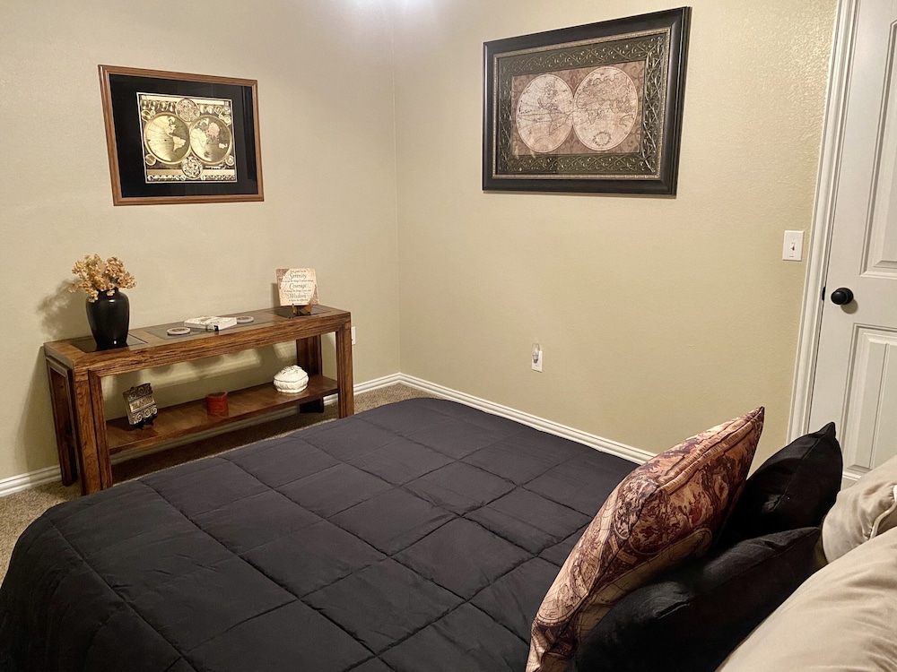 **Cabernet Cottage** Sleeps 6. Minutes To Casino, Concerts, Lake, College - Lake Texoma