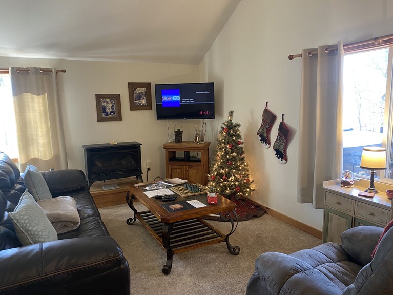 Sugar Maple Cabin (Hocking Hills) - Ohio