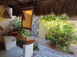 Quarto Deluxe | Casa de banho | Artigos de higiene pessoal grátis, toalhas fornecidas