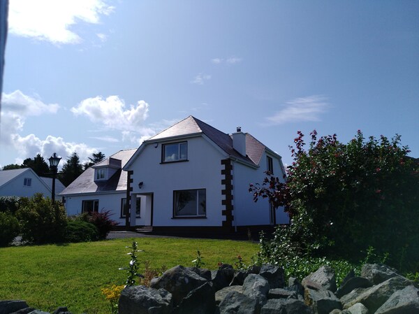 Madra Rua Organic Accommodation - County Donegal