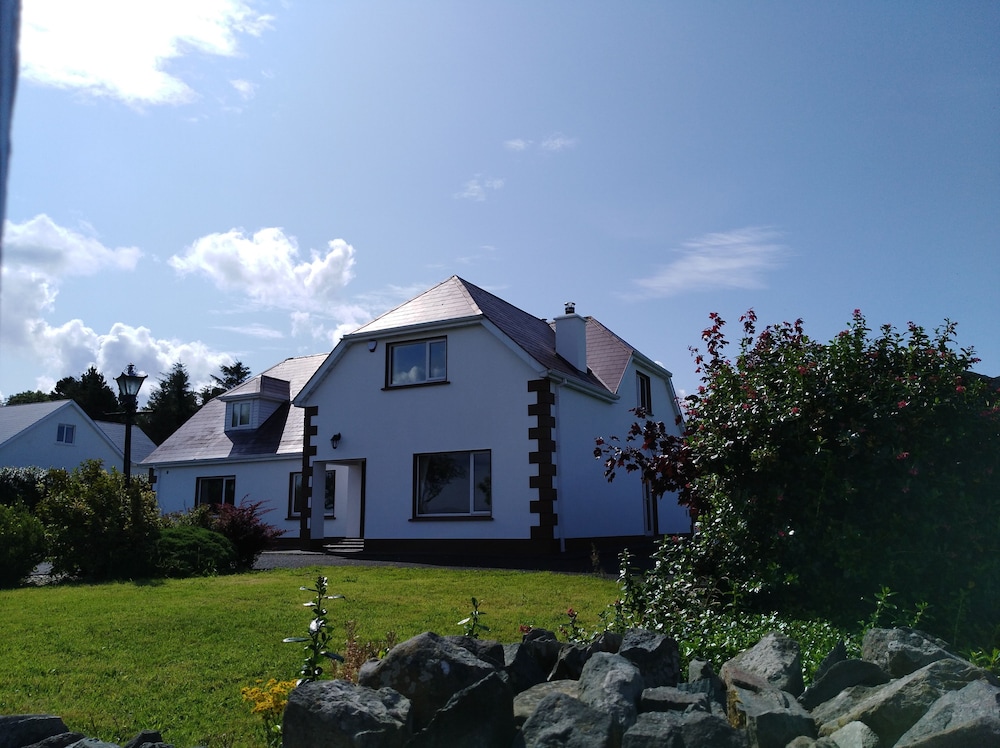 Madra Rua Organic Accommodation - County Donegal