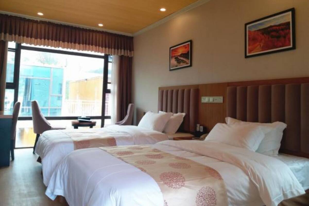 Quarto duplo luxo | Escrivaninha, cortinas blackout, Wi-Fi de cortesia