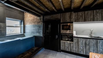 Apartamento, banheiro privativo | Cozinha compartilhada