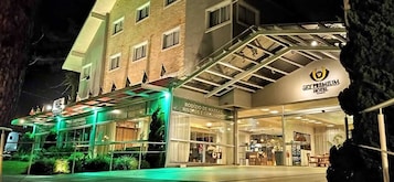 Fachada da propriedade