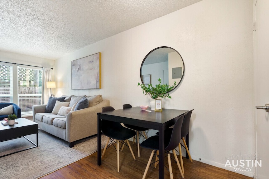 Détente Clarksville Townhome - Emplacement Parfait! - Texas